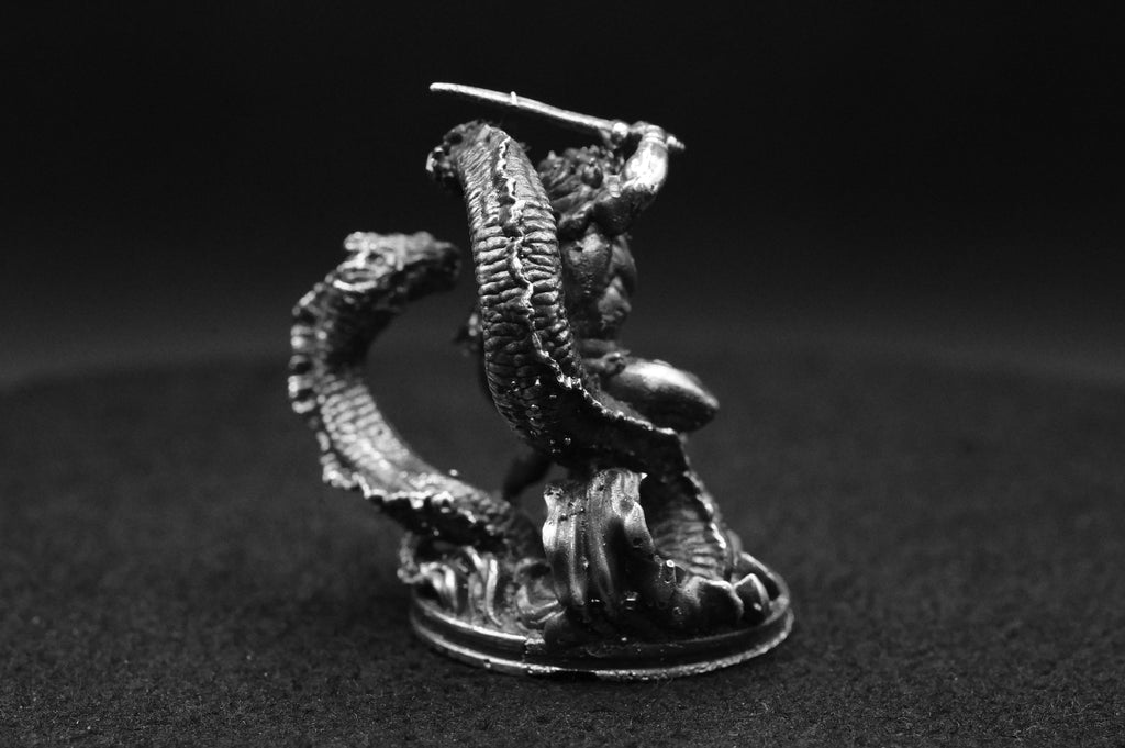 Hercules Vs Hydra V2 – Gold Spartan